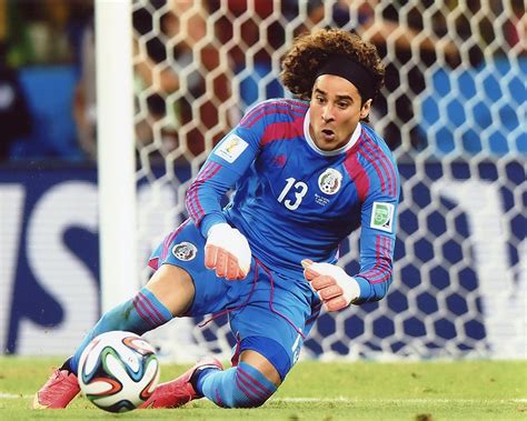 Memo Ochoa Pictures With Words
