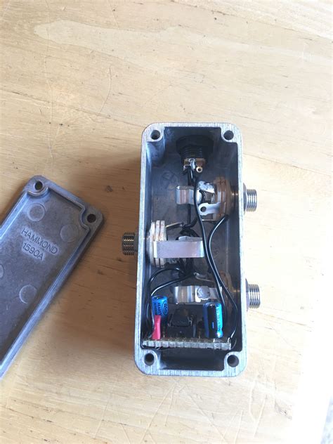 Super Simple Buffered Y Splitter From In A 1590a R Diypedals