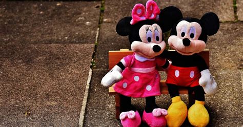 The Rarest Disney Pins On The Market Today Trading Pin Bag