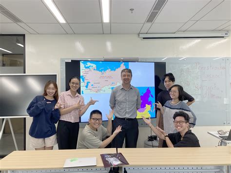 Sfas Dr Philip Catton Shares His Knowledge In Vietnam