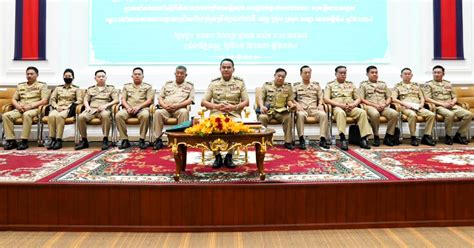 ឯកឧត្តម នាយឧត្តមសេនីយ៍ ស ថេត ណែនាំឲ្យពង្រឹងការងារសន្ដិសុខ សណ្ដាប់ធ្នាប់ និងសុវត្ថិភាពសាធារណៈ