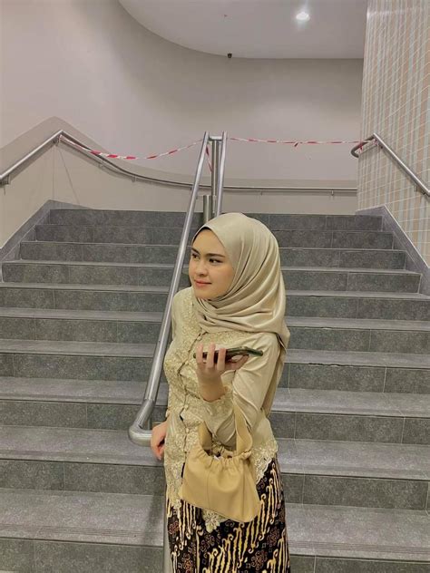 Bertudung On Tumblr