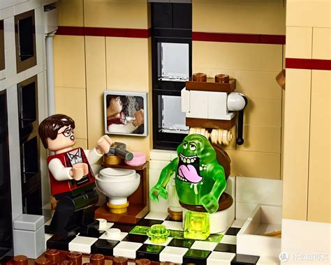内饰丰富贴纸很多：lego 乐高 官方公布75827捉鬼敢死队消防总部细节图片拼插积木什么值得买