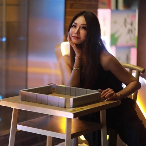 Jenny Yang Chief Technology Officer Lukfook Group Linkedin