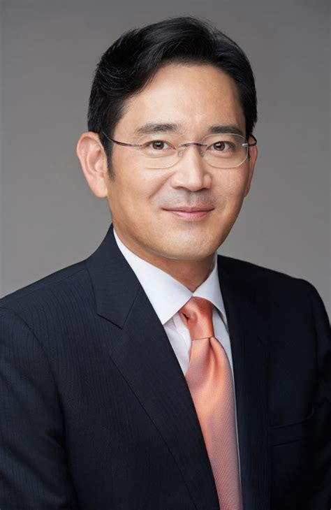 삼성 이재용 회장 취임 국민 신뢰·사랑 강조…상징적 움직임 평가