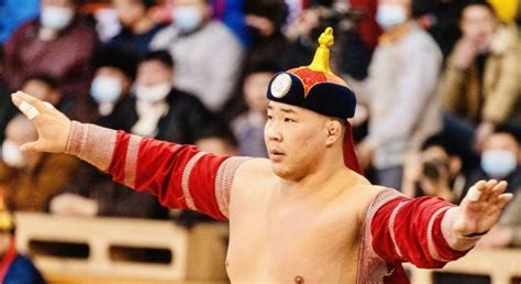 О Хангай аварга Замын Үүдийн гаалийн газрын 100 жилийн ойд түрүүлжээ