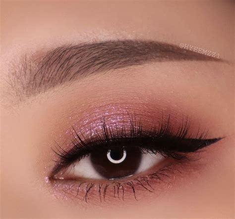 Pin By Sheila Del On Vestidos Pink Dress Makeup Simple Prom Makeup