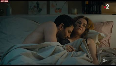 Naked Marine Delterme In Manipulations