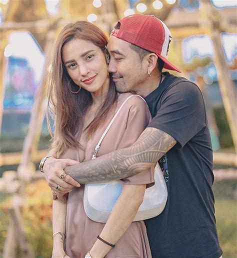 “อุ้ม ลักขณา” สุดปลื้มใจหลังสามี บอล กฤษณะ ทุ่มซื้อสปอร์ตหรูให้ หรูหราสมฐานะ