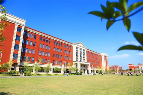 中学校园图片素材 中学校园设计素材 中学校园摄影作品 中学校园源文件下载 中学校园图片素材下载 中学校园背景素材 中学校园模板下载 搜索中心