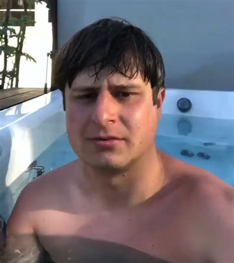 Пин на доске Oliver Tree Оливка