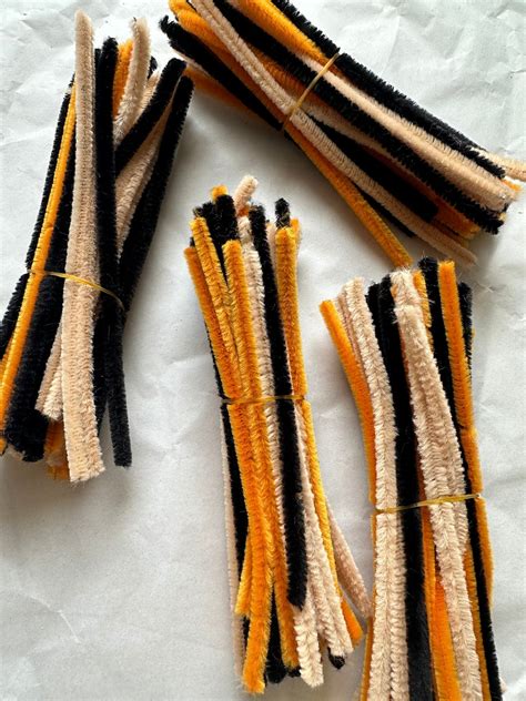 Bunch 1 Of Vintage Nos Fluffy Chenille Multicolor Pipe Cleaners