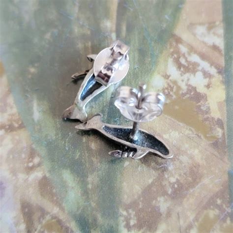 Vintage Sterling Silver Tiny Humpback Whale Stud Earr Gem