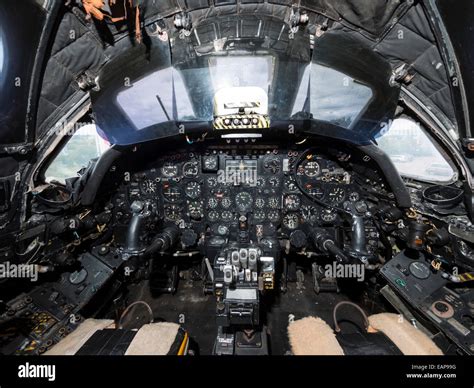 B2 Cockpit Inside B 2爆撃機 コックピット Ruor