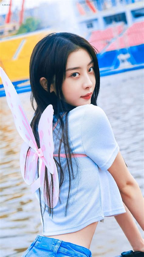 Zhao Xiao Tang 赵小棠 Asiatica