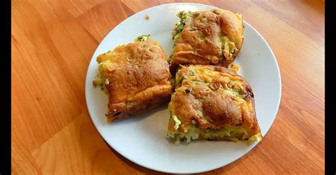 Заливной пирог с начинкой из капусты и фарша