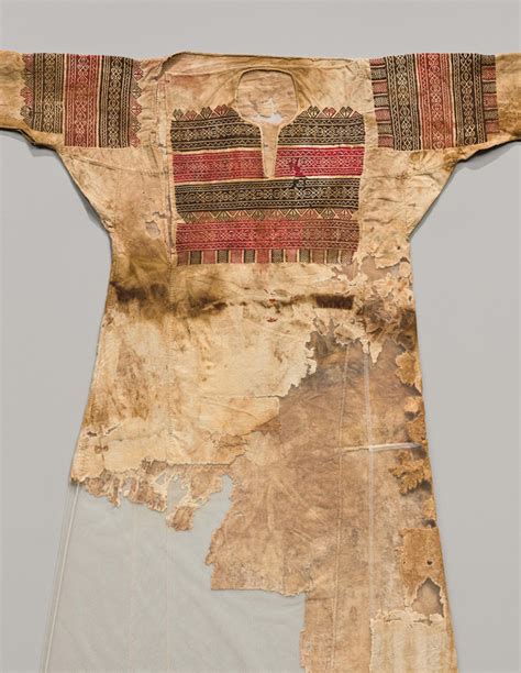 Das Letzte Gewand Grabfunde Aus Der Höhle Assi El Hadath Im