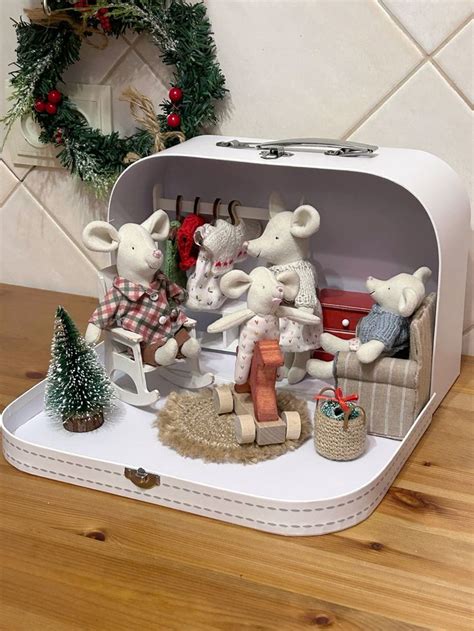 ИГРУШКИ • МЫШКА • КУКОЛЬНЫЙ ДОМИК On Instagram Чемоданчики в наличии и на заказ 💫 КАТАЛОГ И