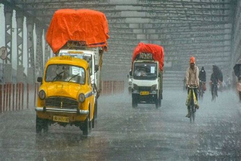 Imd Rainfall Alert রবিবারও কি বৃষ্টি কলকাতায় ইডেনে মাটি হবে