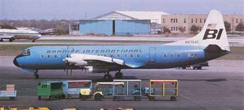 Mary Wells And Braniff Airlines Flying Colors