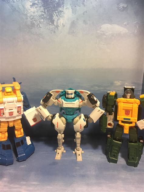 Wnw Some New Legends Class Figures Rtransformers
