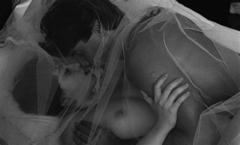 Nude Video Celebs Fernanda Torres Nude Love Me Forever Or Never