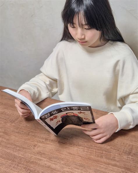 정맑음씨😜 협찬 초등학생을 위한 교과서 고전 읽기 ️ 초등학생이 꼭 읽어야 할 교과 연계 고전 30편이 수록되어 있는데요 옛 선조들의 지혜와 재치가 가득한 고전으로