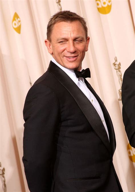 Холивудската звезда Даниел Крейг за последен път влиза в ролята на аген