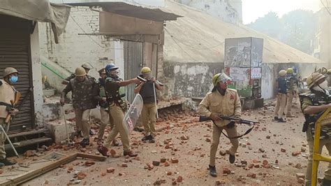Sambhal Violence संभल हिंसा में पुलिस को बड़ी कामयाबी 7 दंगाई गिरफ्तार अबतक 47 चढ़े पुलिस के