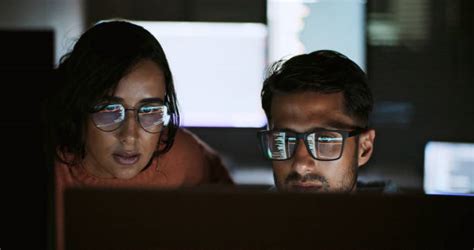 1500 Software Engineers India Fotos De Stock Imagens E Fotos Royalty