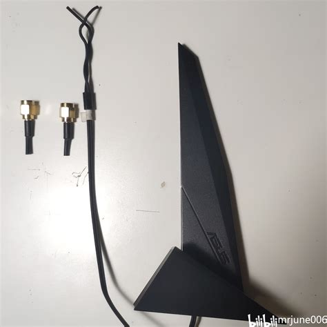 华硕无线网卡天线（鲨鱼鳍）拆解 哔哩哔哩