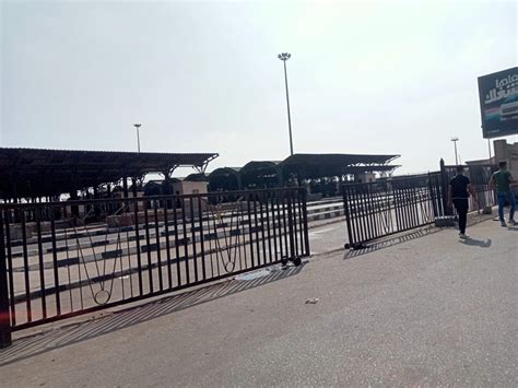 نقل موقف العاشر بحي السلام أول إلى شارع مصنع الخميرة