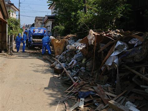 大阪市環境局 3r 【令和2年7月豪雨で被災した熊本県人吉市の様子】 熊本県人吉市での作業の様子です。