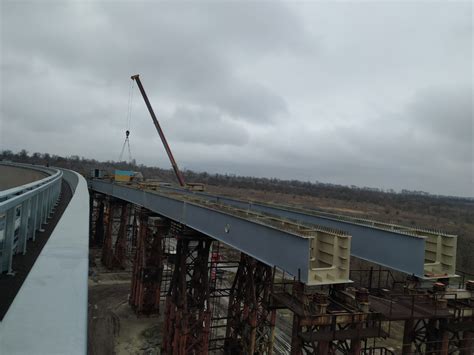 Захисту металевих конструкцій мостів