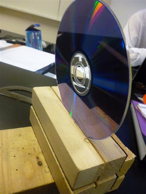 Physics 4C Fmlin Experiment 12 CD Diffraction