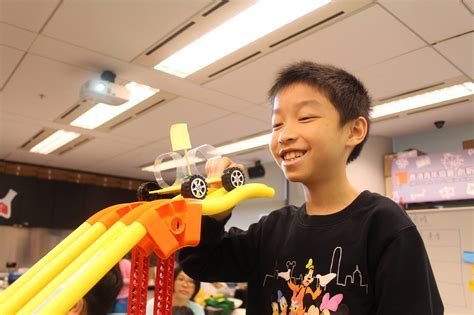 香港青年協會創新科學中心 6月份科學創作空間「風馳賽車手」