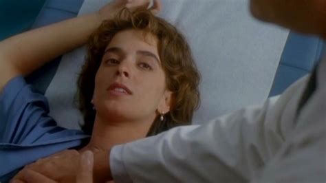 Annabella Sciorra Hand That Rocks The Cradle