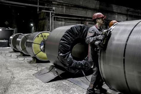 အမေရိကန်က ယူကရိန်းသံမဏိတွေအပေါ် စည်းကြပ်ခွန်များ ယာယီဆိုင်းငံ့ထားမှုကို နောက်ထပ်တစ်နှစ် ထပ်တိုး