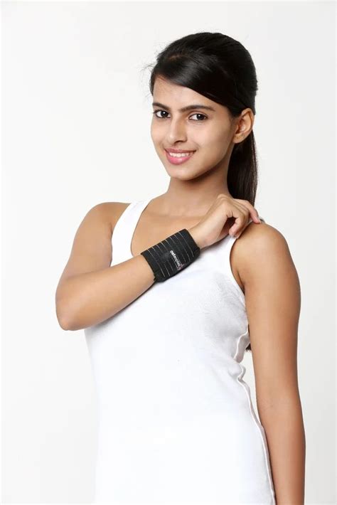 Wrist Support Wrist Wrap Material Cotton At ₹ 160piece In Jaipur