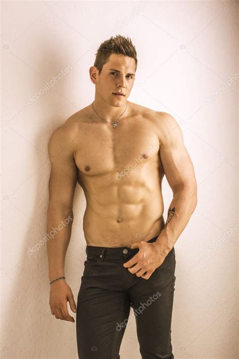 Handsome Topless Muscular Man Standing Studio Shot Foto De Stock