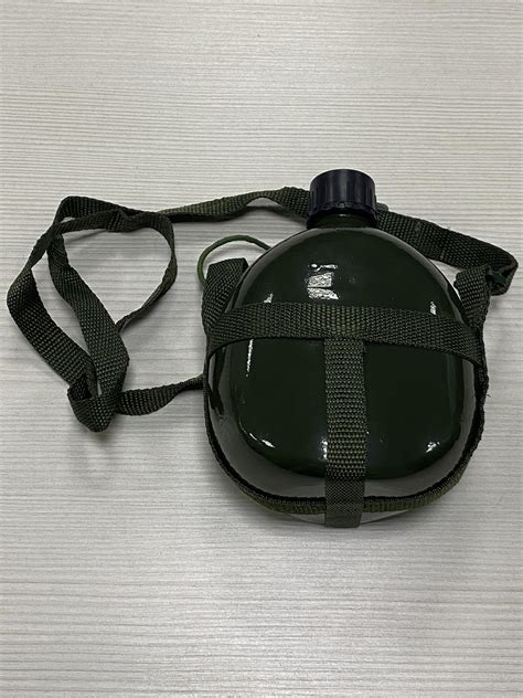 Фляга алюминиевая армейская со стропой 1 литр купить за 800 руб в Петербурге