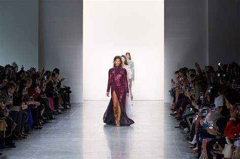 22 Facts About Runway Models