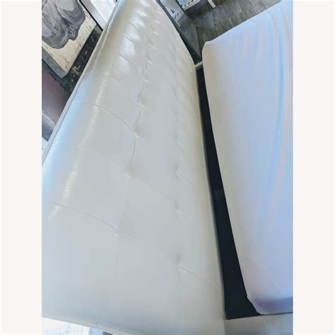 Furniture Of America White Leather Tufted Platform Bed Aptdeco