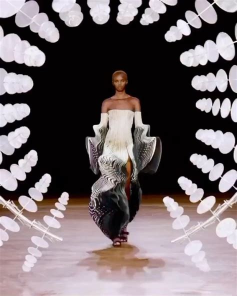 Video Parametricarchitecture On Linkedin Parametricarchitecture Parametric