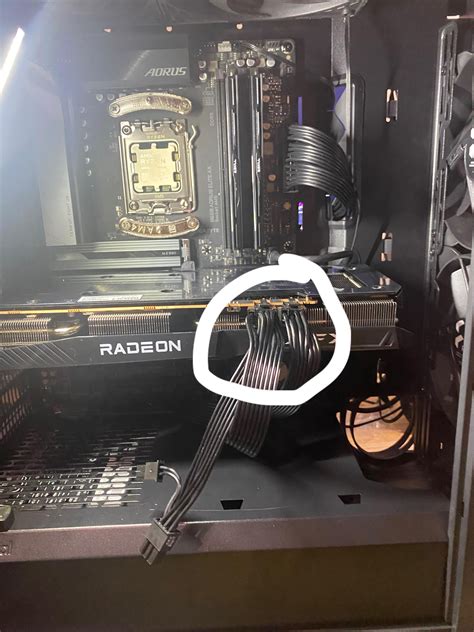 Am I Doing This Correctly Trying To Plug The Two Pcie Cables In But It Just Seems Wrong The 2