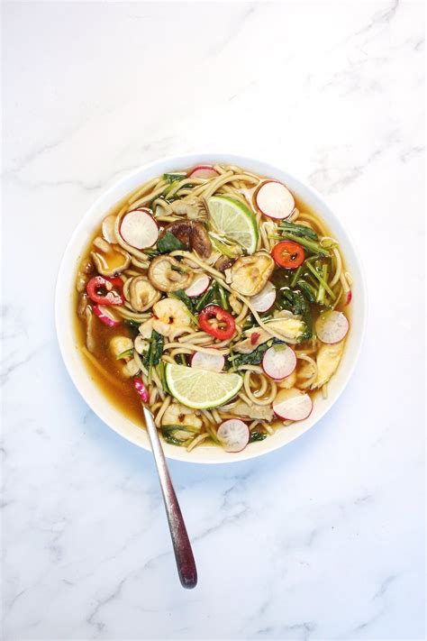 Spicy Noedelsoep Met Raapstelen En Garnalen Recept
