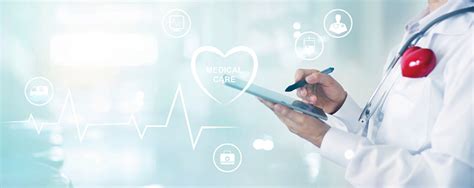 의학 의사와 청진 기에 정보 네트워크 연결 감동 태블릿 인터페이스와 아이콘 의료 의료 서비스 및 기술 개념 간호사에 대한 스톡 사진 및 기타 이미지 Istock