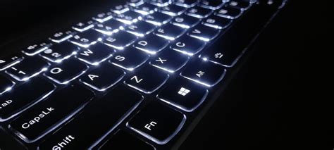 kemilau dan kreativitas cara menyalakan lampu keyboard laptop untuk efek visual yang menarik