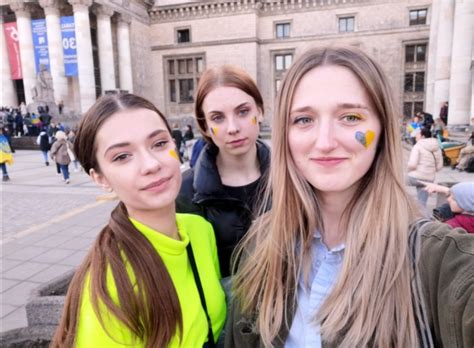 Допомога біженцям з України у Варшаві Українсько польський центр