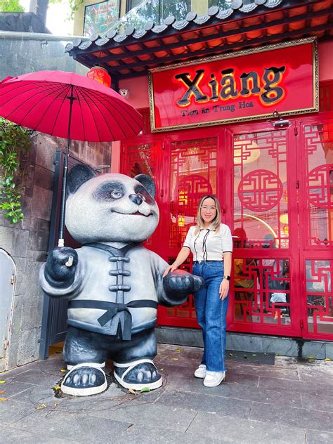 Uyên Trần Uyên Trần Added A New Photo